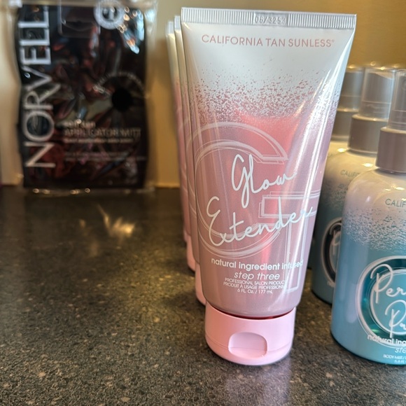 california tan | Bath & Body | Tan Extender | Poshmark